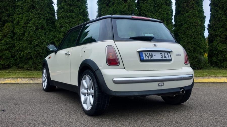 Pelēks MINI One 2004 Rīga, ar dzinēja tilpumu 2.00 L un nobraukumu 267 tūkst. km par 2200 €, foto 5 vietnē AUTOMOTO.COM.LV