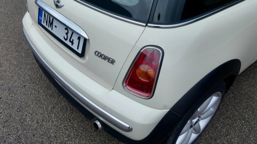Pelēks MINI One 2004 Rīga, ar dzinēja tilpumu 2.00 L un nobraukumu 267 tūkst. km par 2200 €, foto 6 vietnē AUTOMOTO.COM.LV