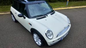 Pelēks MINI One 2004 Rīga, ar dzinēja tilpumu 2.00 L un nobraukumu 267 tūkst. km par 2200 €, foto 10 vietnē AUTOMOTO.COM.LV