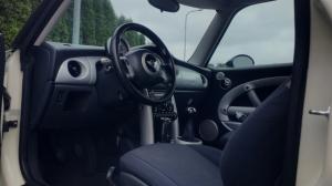 Pelēks MINI One 2004 Rīga, ar dzinēja tilpumu 2.00 L un nobraukumu 267 tūkst. km par 2200 €, foto 14 vietnē AUTOMOTO.COM.LV