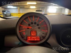 Grey MINI One 2008 in Riga, with an engine capacity of 1.40 L and mileage of 0 thousand km for 3600 €, photo 4 on AUTOMOTO.COM.LV