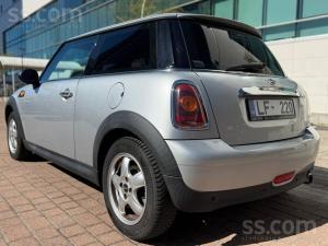 Grey MINI One 2008 in Riga, with an engine capacity of 1.40 L and mileage of 0 thousand km for 3600 €, photo 13 on AUTOMOTO.COM.LV