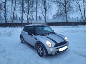 Grey MINI One 2006 in Vilnius, with an engine capacity of 1.40 L and mileage of 271 thousand km for 1350 €, photo 3 on AUTOMOTO.COM.LV