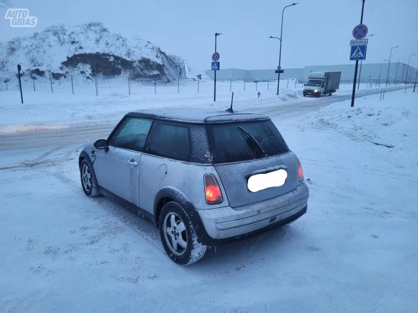 Grey MINI One 2006 in Vilnius, with an engine capacity of 1.40 L and mileage of 271 thousand km for 1350 €, photo 4 on AUTOMOTO.COM.LV