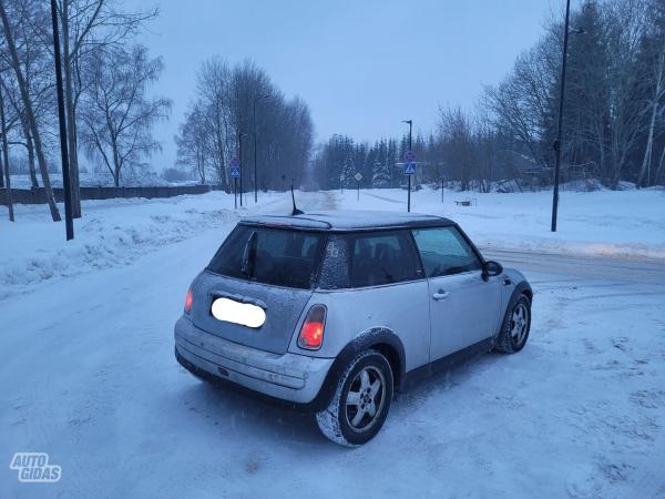 Grey MINI One 2006 in Vilnius, with an engine capacity of 1.40 L and mileage of 271 thousand km for 1350 €, photo 6 on AUTOMOTO.COM.LV
