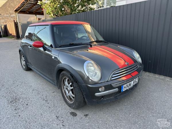 Grey MINI One 2006 in Kaunas, with an engine capacity of 1.40 L and mileage of 320 thousand km for 1200 €, photo 1 on AUTOMOTO.COM.LV