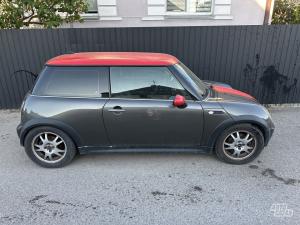 Grey MINI One 2006 in Kaunas, with an engine capacity of 1.40 L and mileage of 320 thousand km for 1200 €, photo 4 on AUTOMOTO.COM.LV