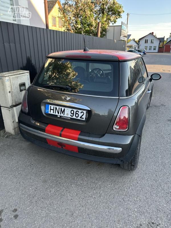 Grey MINI One 2006 in Kaunas, with an engine capacity of 1.40 L and mileage of 320 thousand km for 1200 €, photo 4 on AUTOMOTO.COM.LV