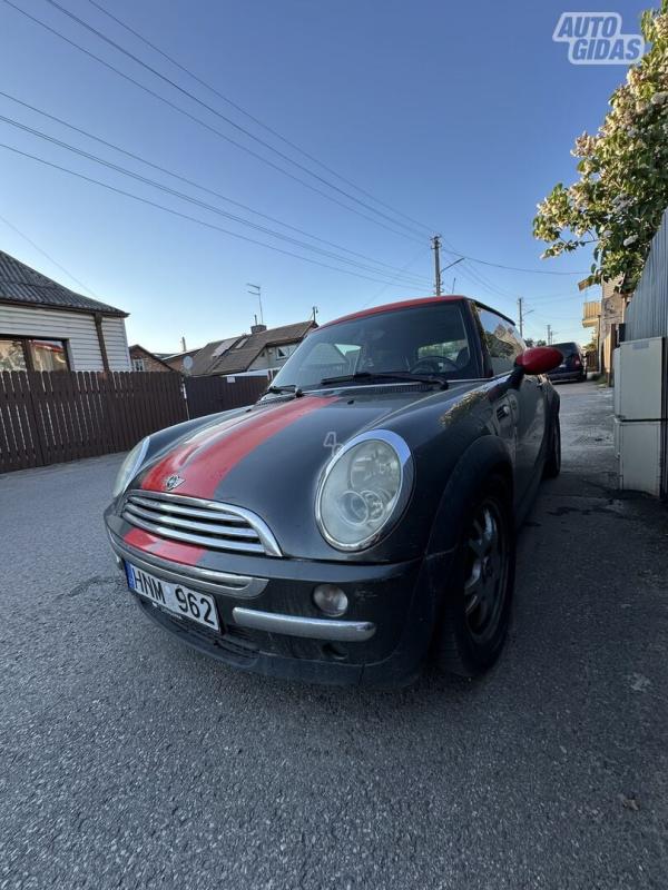 Grey MINI One 2006 in Kaunas, with an engine capacity of 1.40 L and mileage of 320 thousand km for 1200 €, photo 6 on AUTOMOTO.COM.LV