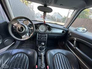 Grey MINI One 2006 in Kaunas, with an engine capacity of 1.40 L and mileage of 320 thousand km for 1200 €, photo 13 on AUTOMOTO.COM.LV