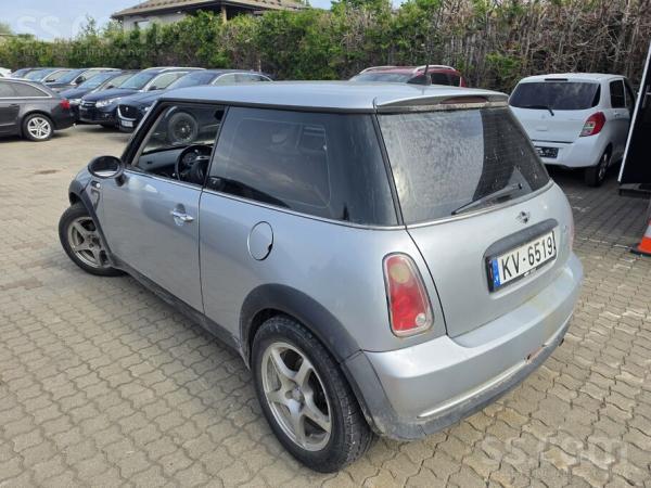 Pelēks MINI One 2006 Jelgava, ar dzinēja tilpumu 1.60 L un nobraukumu 281 tūkst. km par 899 €, foto 2 vietnē AUTOMOTO.COM.LV