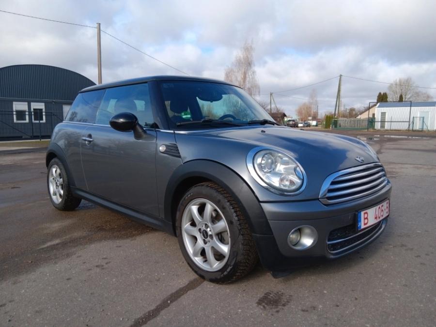 Grey MINI One 2009 in Riga, with an engine capacity of 1.60 L and mileage of 226 thousand km for 4200 €, photo 1 on AUTOMOTO.COM.LV
