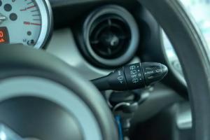 Grey MINI One 2009 in Liepaja, with an engine capacity of 1.40 L and mileage of 231 thousand km for 3850 €, photo 20 on AUTOMOTO.COM.LV