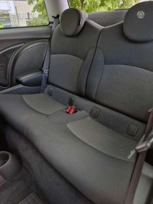 Grey MINI One 2010 in Kaunas, with an engine capacity of 1.40 L and mileage of 150 thousand km for 5100 €, photo 13 on AUTOMOTO.COM.LV
