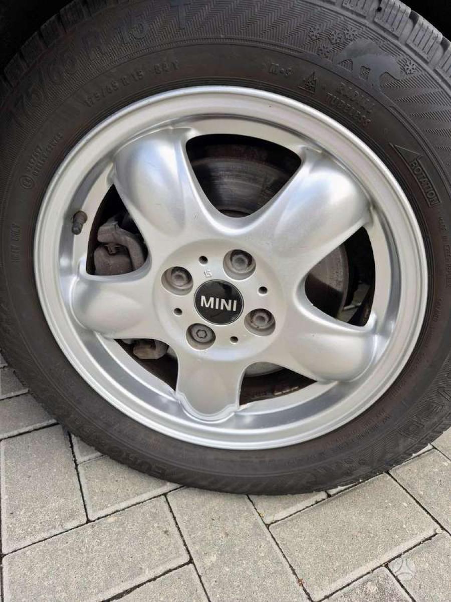 Grey MINI One 2010 in Kaunas, with an engine capacity of 1.40 L and mileage of 150 thousand km for 5100 €, photo 18 on AUTOMOTO.COM.LV