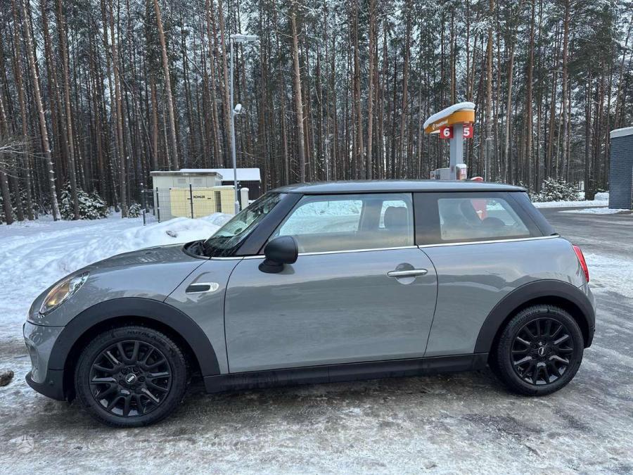 Grey MINI One 2015 in Vilnius, with an engine capacity of 1.20 L and mileage of 136 thousand km for 8300 €, photo 2 on AUTOMOTO.COM.LV