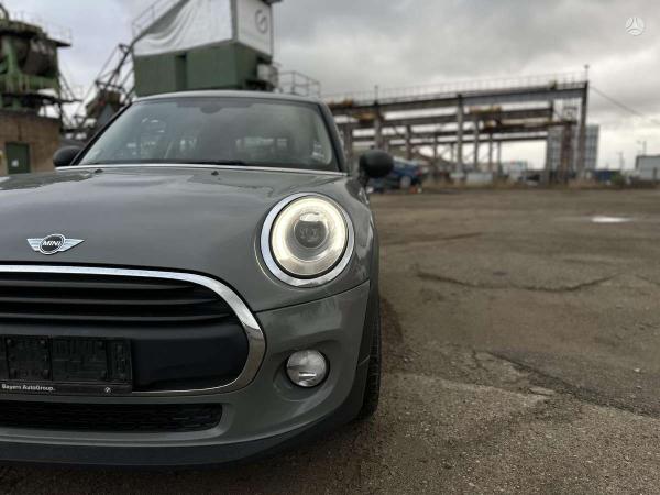 Pelēks MINI One 2016 Viļņa, ar dzinēja tilpumu 1.50 L un nobraukumu 296 tūkst. km par 5900 €, foto 3 vietnē AUTOMOTO.COM.LV