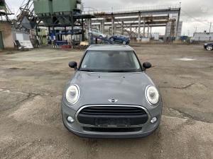 Grey MINI One 2016 in Vilnius, with an engine capacity of 1.50 L and mileage of 296 thousand km for 5900 €, photo 4 on AUTOMOTO.COM.LV