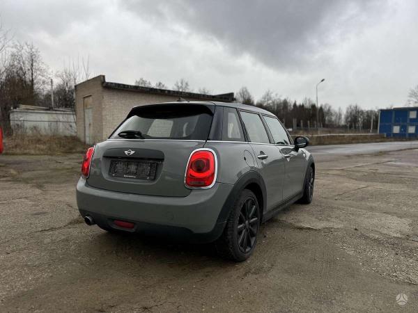 Pelēks MINI One 2016 Viļņa, ar dzinēja tilpumu 1.50 L un nobraukumu 296 tūkst. km par 5900 €, foto 5 vietnē AUTOMOTO.COM.LV