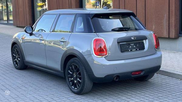 Pelēks MINI One 2016 Ukmergė, ar dzinēja tilpumu 1.50 L un nobraukumu 240 tūkst. km par 6100 €, foto 4 vietnē AUTOMOTO.COM.LV