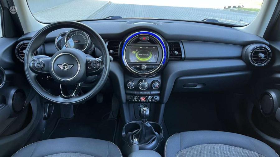 Pelēks MINI One 2016 Ukmergė, ar dzinēja tilpumu 1.50 L un nobraukumu 240 tūkst. km par 6100 €, foto 8 vietnē AUTOMOTO.COM.LV