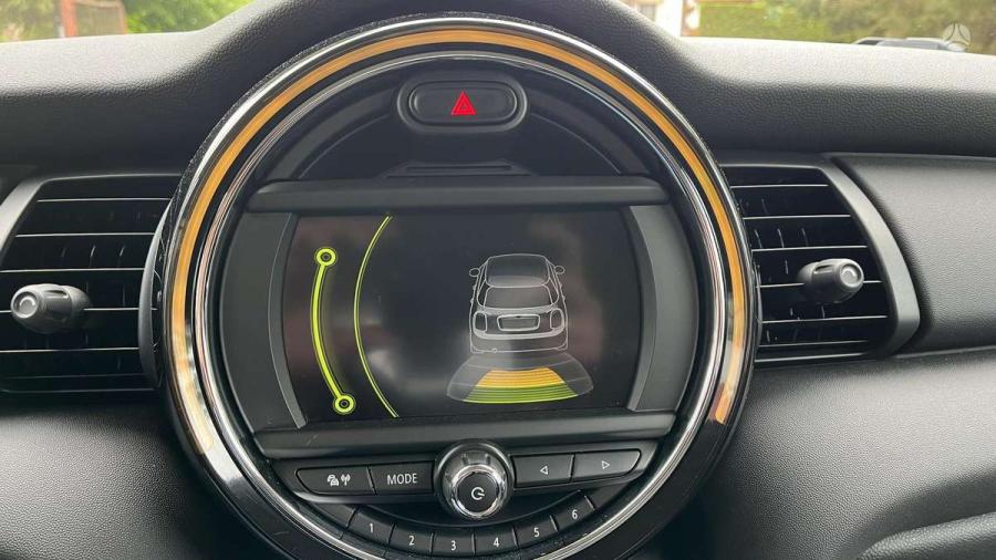 Pelēks MINI One 2016 Ukmergė, ar dzinēja tilpumu 1.50 L un nobraukumu 240 tūkst. km par 6100 €, foto 14 vietnē AUTOMOTO.COM.LV
