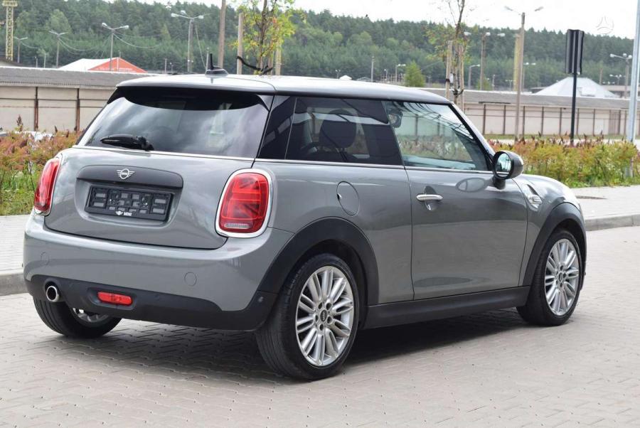 Grey MINI One 2018 in Vilnius, with an engine capacity of 1.50 L and mileage of 84 thousand km for 10850 €, photo 5 on AUTOMOTO.COM.LV
