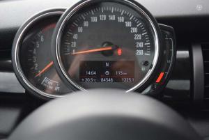 Grey MINI One 2018 in Vilnius, with an engine capacity of 1.50 L and mileage of 84 thousand km for 10850 €, photo 14 on AUTOMOTO.COM.LV