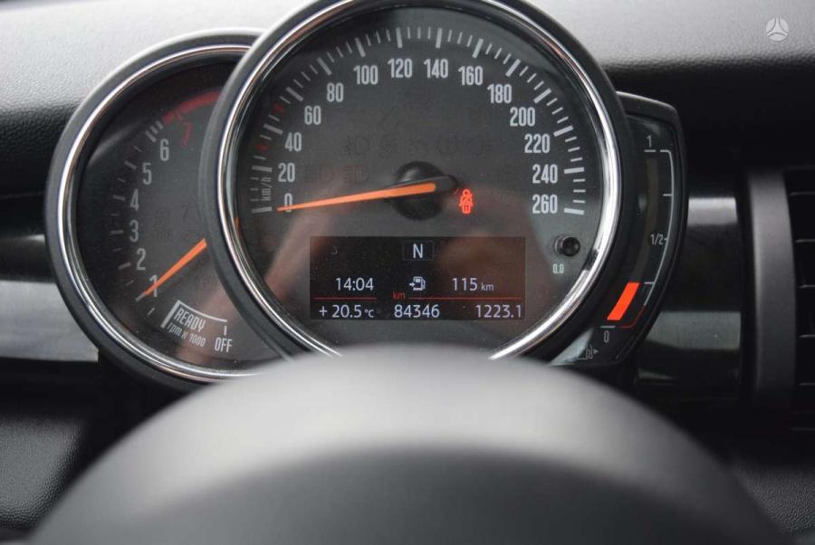 Grey MINI One 2018 in Vilnius, with an engine capacity of 1.50 L and mileage of 84 thousand km for 10850 €, photo 14 on AUTOMOTO.COM.LV