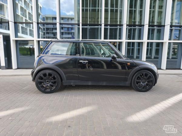 MINI One 2001 Viļņa, ar dzinēja tilpumu 1.60 L un nobraukumu 265 tūkst. km par 1150 €, foto 2 vietnē AUTOMOTO.COM.LV