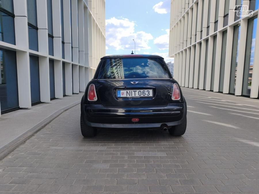 MINI One 2001 Viļņa, ar dzinēja tilpumu 1.60 L un nobraukumu 265 tūkst. km par 1150 €, foto 5 vietnē AUTOMOTO.COM.LV