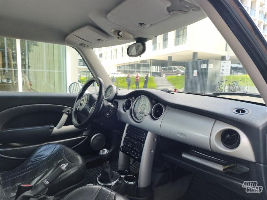MINI One 2001 Viļņa, ar dzinēja tilpumu 1.60 L un nobraukumu 265 tūkst. km par 1150 €, foto 10 vietnē AUTOMOTO.COM.LV