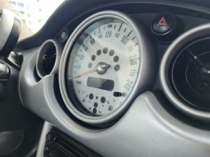 MINI One 2001 Viļņa, ar dzinēja tilpumu 1.60 L un nobraukumu 265 tūkst. km par 1150 €, foto 12 vietnē AUTOMOTO.COM.LV