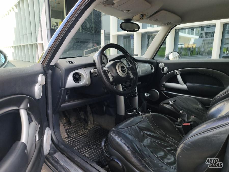 MINI One 2001 Viļņa, ar dzinēja tilpumu 1.60 L un nobraukumu 265 tūkst. km par 1150 €, foto 13 vietnē AUTOMOTO.COM.LV