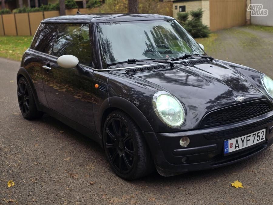MINI One 2002 in Vilnius, with an engine capacity of 1.60 L and mileage of 262 thousand km for 850 €, photo 3 on AUTOMOTO.COM.LV