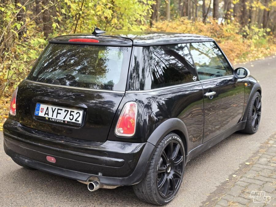 MINI One 2002 in Vilnius, with an engine capacity of 1.60 L and mileage of 262 thousand km for 850 €, photo 4 on AUTOMOTO.COM.LV