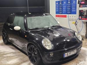 MINI One 2002 in Vilnius, with an engine capacity of 1.60 L and mileage of 262 thousand km for 850 €, photo 9 on AUTOMOTO.COM.LV