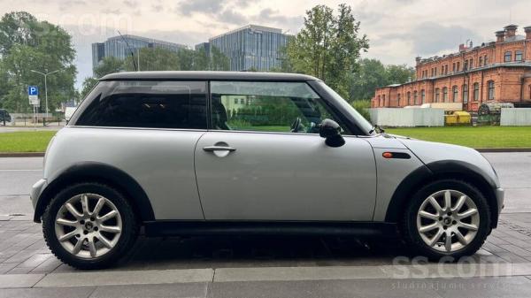 MINI One 2005 Rīga, ar dzinēja tilpumu 1.40 L un nobraukumu 308 tūkst. km par 1350 €, foto 4 vietnē AUTOMOTO.COM.LV