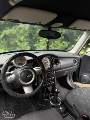 MINI One 2005 in Panevezys, with an engine capacity of 1.40 L and mileage of 263 thousand km for 800 €, photo 12 on AUTOMOTO.COM.LV