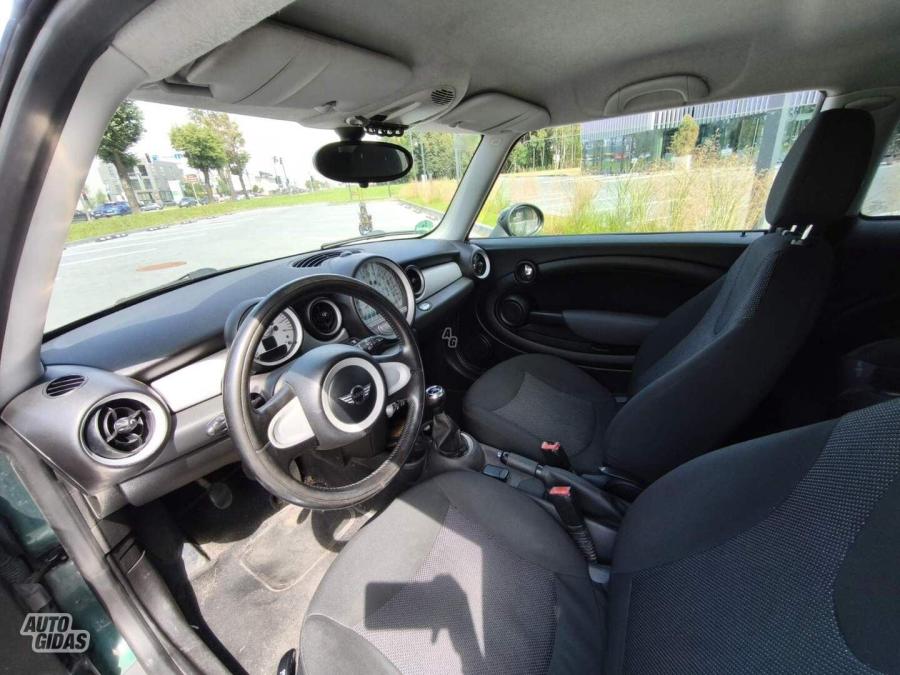 MINI One 2007 Kauņa, ar dzinēja tilpumu 1.40 L un nobraukumu 200 tūkst. km par 1500 €, foto 14 vietnē AUTOMOTO.COM.LV
