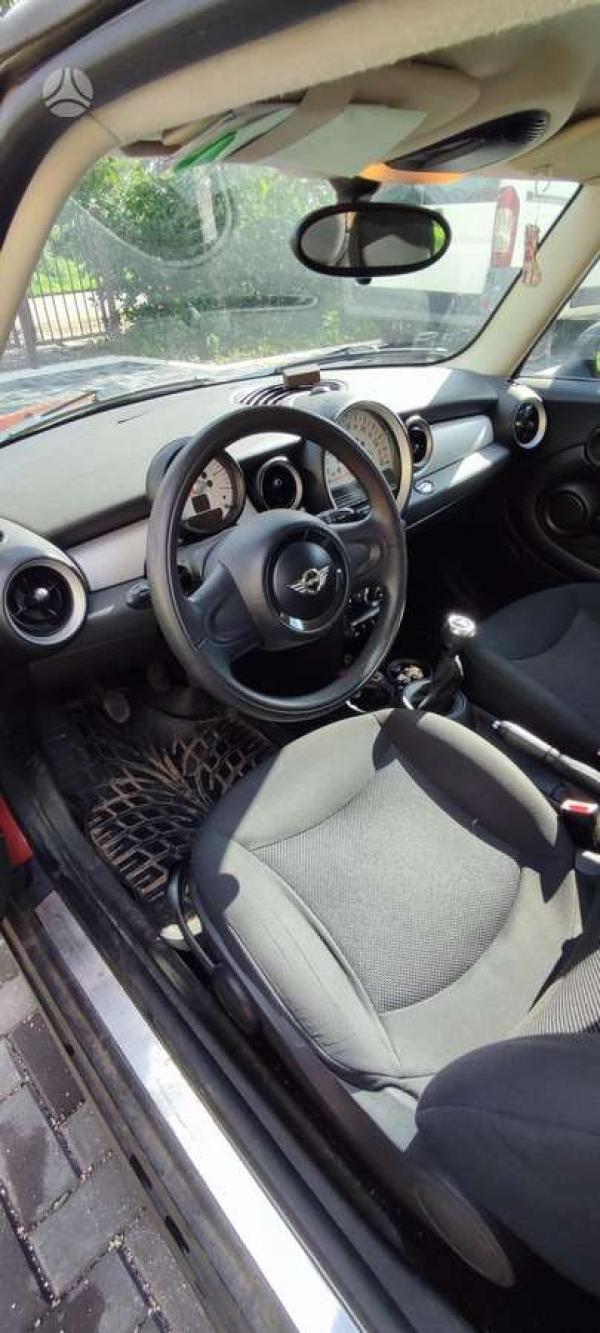 Oranžs MINI One 2011 Klaipėda, ar dzinēja tilpumu 1.60 L un nobraukumu 282 tūkst. km par 2500 €, foto 5 vietnē AUTOMOTO.COM.LV