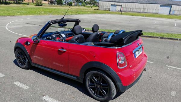 Red MINI One 2014 in Taurage, with an engine capacity of 1.60 L and mileage of 157 thousand km for 4800 €, photo 11 on AUTOMOTO.COM.LV