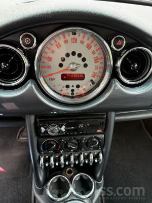 Red MINI One 2002 in Riga, with an engine capacity of 1.60 L and mileage of 238 thousand km for 1700 €, photo 9 on AUTOMOTO.COM.LV