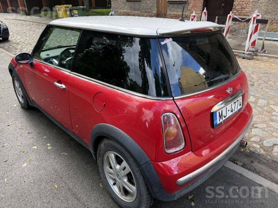 Красный Мини Ван 2003 в Рига, объемом двигателя 1.60 л и пробегом 250 тыс. км за 1350 €, фото 5 на AUTOMOTO.COM.LV