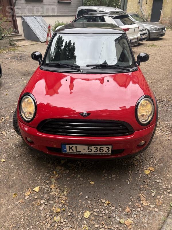 Red MINI One 2010 in Riga, with an engine capacity of 1.60 L and mileage of 223 thousand km for 2450 €, photo 1 on AUTOMOTO.COM.LV