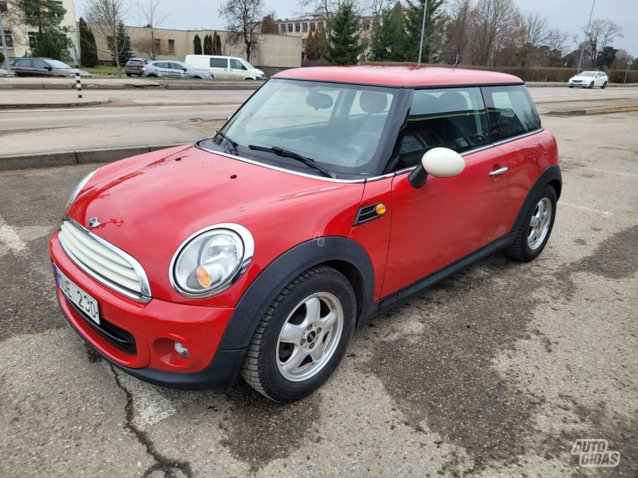Sarkans MINI One 2012 Ukmergė, ar dzinēja tilpumu 1.60 L un nobraukumu 131 tūkst. km par 2990 €, foto 6 vietnē AUTOMOTO.COM.LV