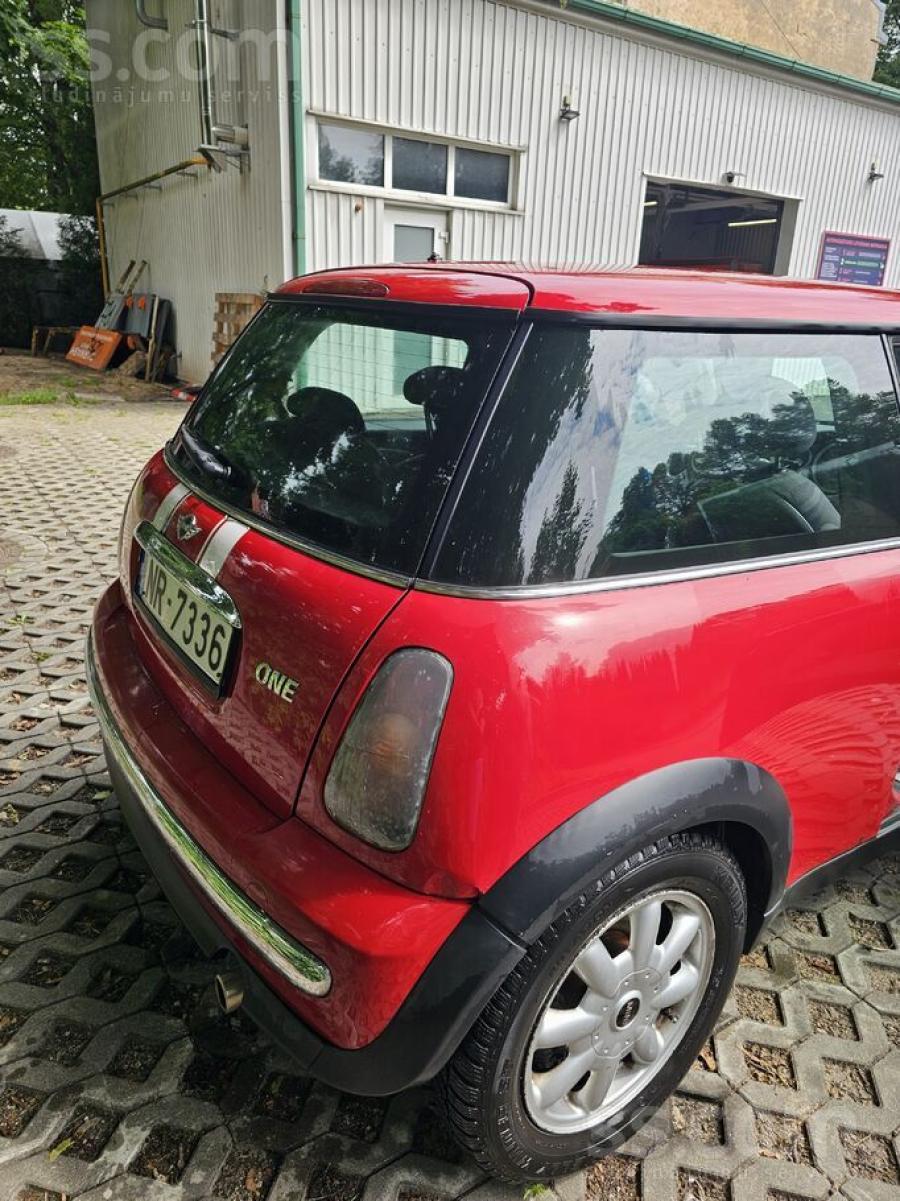 Sarkans MINI One 2003 Rīga, ar dzinēja tilpumu 1.60 L un nobraukumu 288 tūkst. km par 1200 €, foto 1 vietnē AUTOMOTO.COM.LV