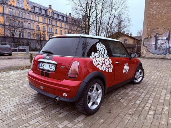 Red MINI One 2004 in Riga, with an engine capacity of 1.60 L and mileage of 187 thousand km for 4200 €, photo 4 on AUTOMOTO.COM.LV