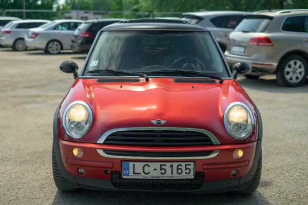 Красный Мини Ван 2006 в Лиепая, объемом двигателя 1.40 л и пробегом 395 тыс. км за 2900 €, фото 6 на AUTOMOTO.COM.LV