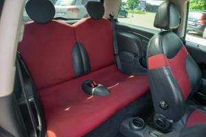 Red MINI One 2006 in Liepaja, with an engine capacity of 1.40 L and mileage of 395 thousand km for 2900 €, photo 14 on AUTOMOTO.COM.LV